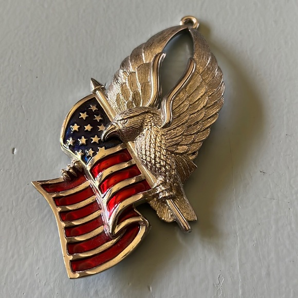 Gotham | Holiday | Gotham 891 Eagle On A Flag Emblem Ornament | Poshmark